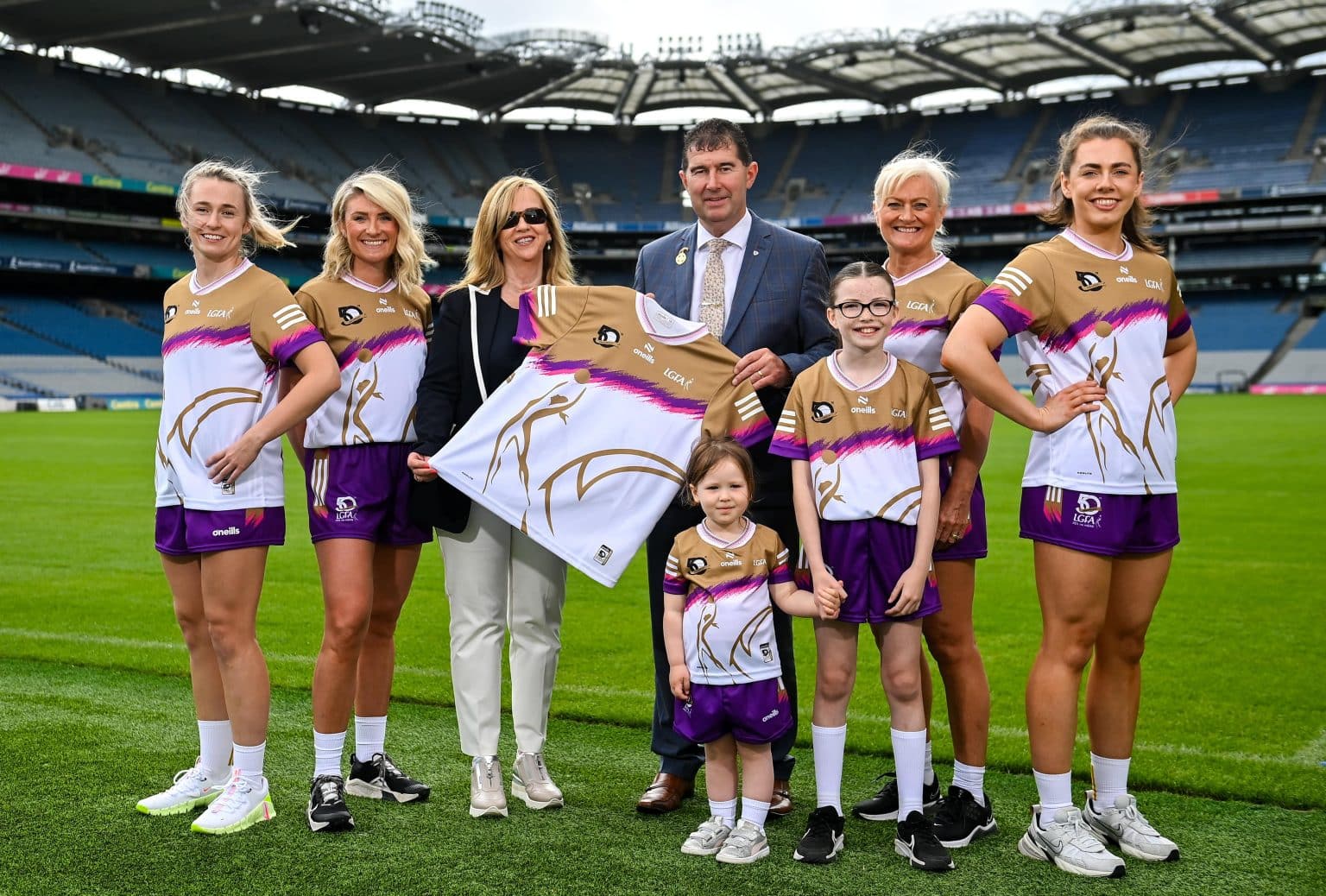Armagh's Clodagh McCambridge helps unveil LGFA's eye-catching 50th ...